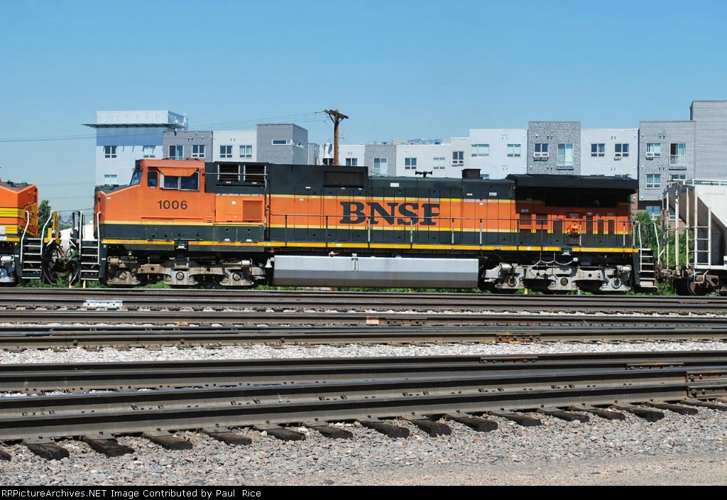BNSF 1006